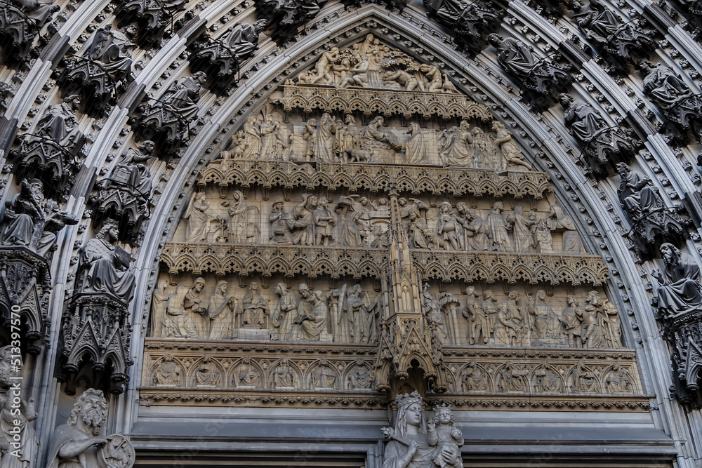 Details of Cologne cathedral (Cathedral Church of Saint Peter, from ...