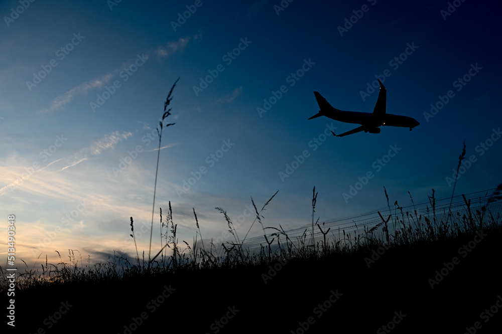 avion vol pilote vacances transport aviation ciel survol aéroport ...