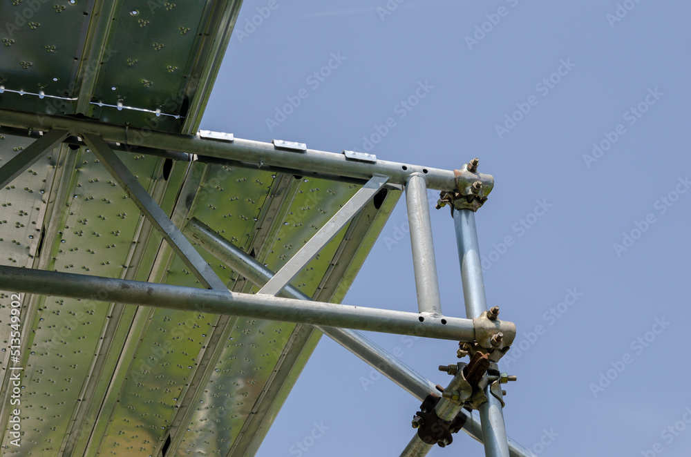 Scaffolding construction: detail with load-bearing structure in ...