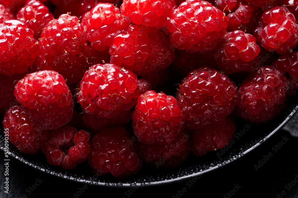 diferentes angulos y detalles de frambuesas rojas Stock Photo | Adobe Stock