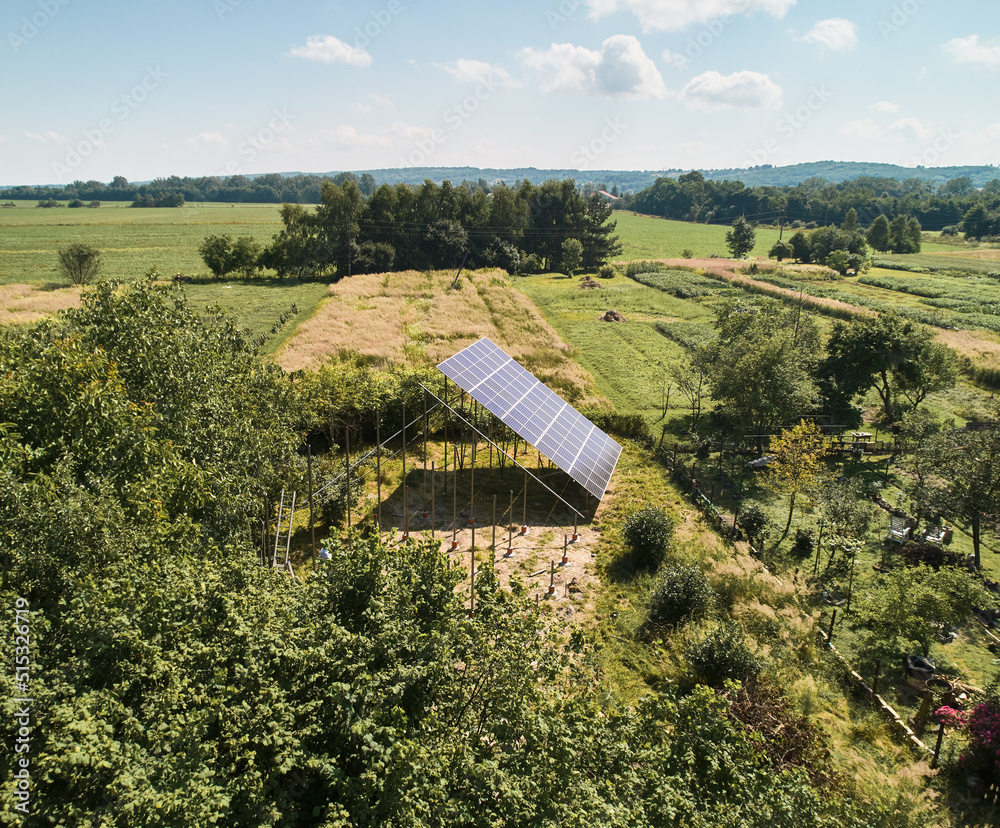 Photovoltaic solar panel and supporting structures for solar modules in ...