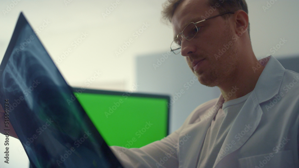 Green screen computer monitor on online meeting doctor working clinic ...