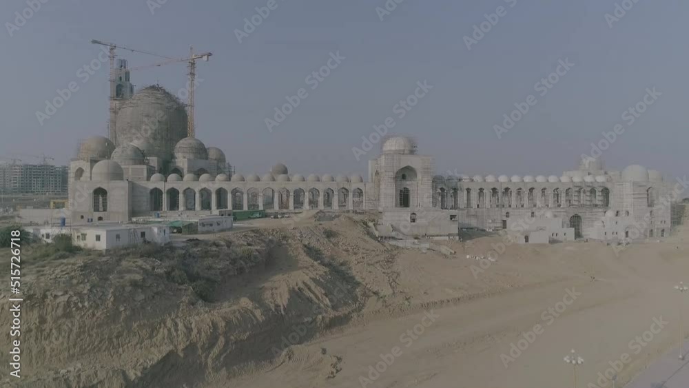 Aerial view of the construction of the Grand Jamiya Mosque in Karachi ...