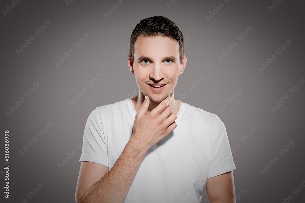 "have a new idea" face expression of man while look at camera and show ...