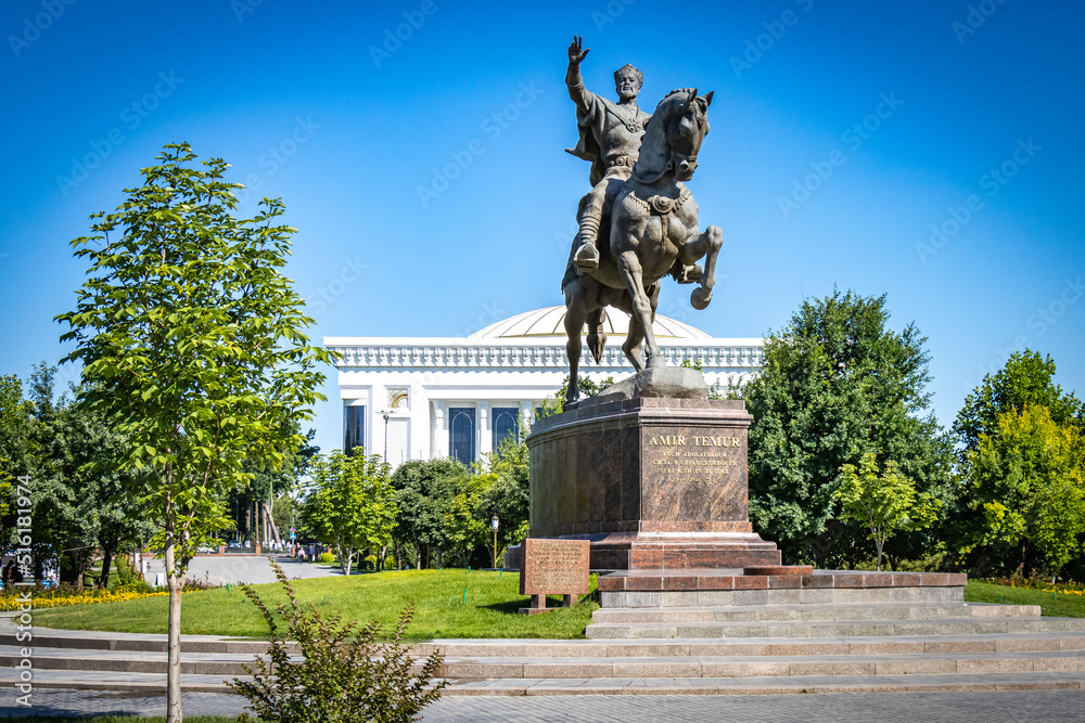 Amir Timur Square, statue, tashkent, uzbekistan, central asia Stock ...