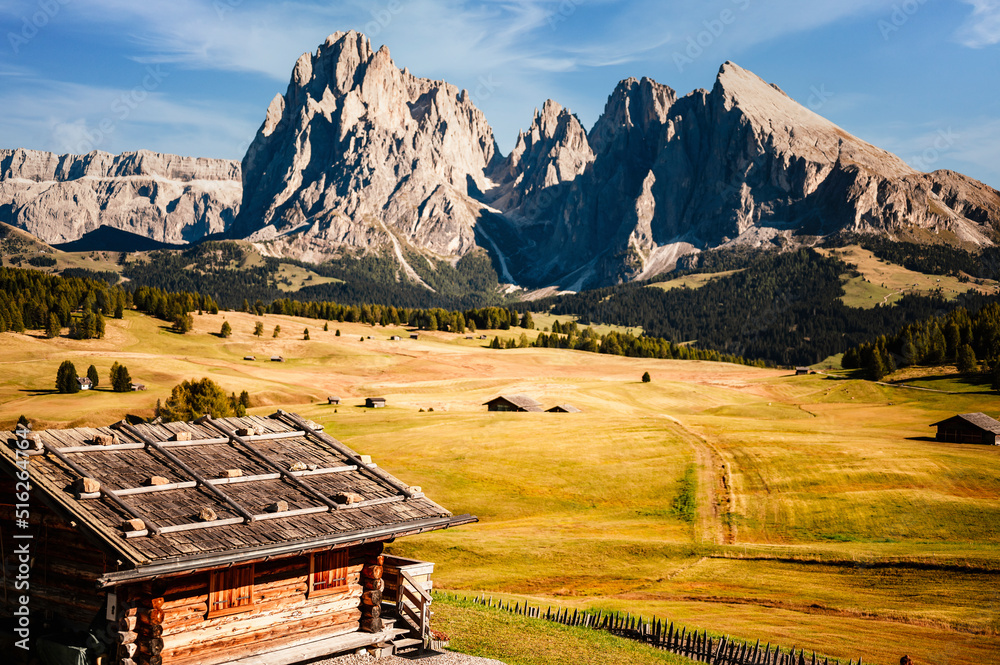 Alpe di Siusi - Seiser Alm with Sassolungo - Langkofel mountain group ...