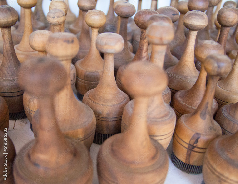 Good bread stamps are made from walnut wood. And they are very handy ...