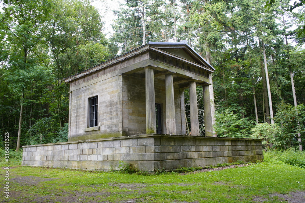 The replica of a small Greek temple in Derneburg in Lower Saxony is ...