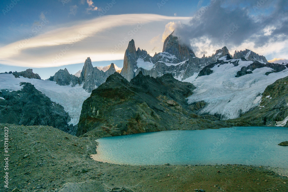 Monte Fitz Roy, - Cerro Chaltén -, 3405 metros, laguna de los Tres ...