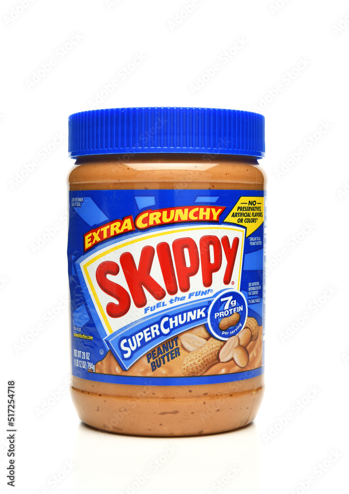 IRVINE, CALIFORNIA - 15 JUL 2022: A jar of Skippy Extra Crunch Super ...