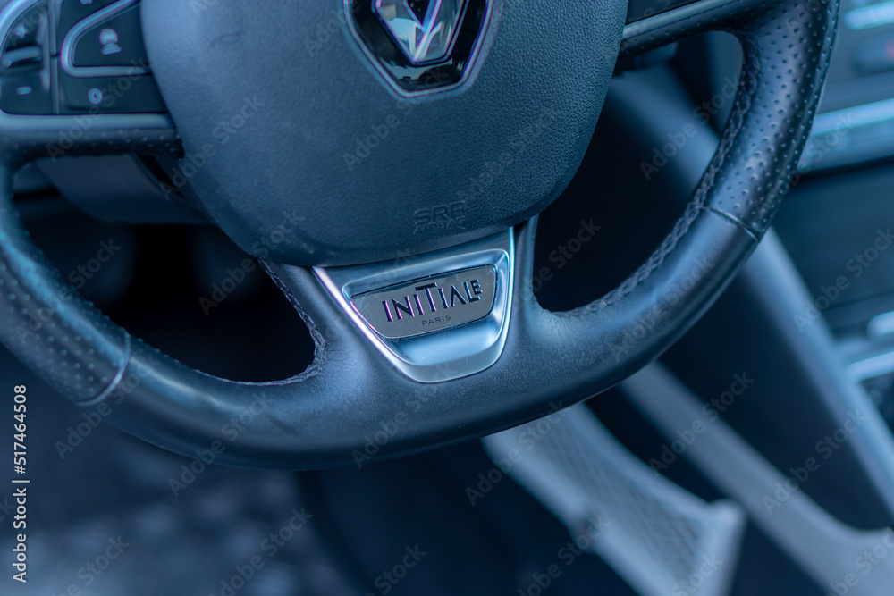 Foto de Cluj-Napoca, Cluj-Romania-04.04.2022-Renault Talisman Initiale ...