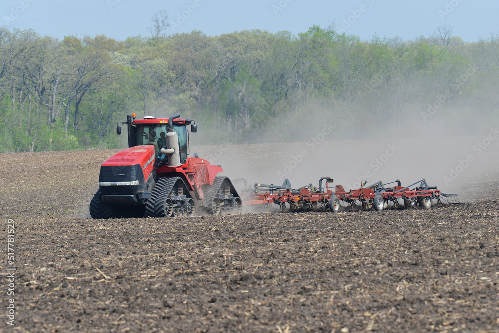 Oglesby, Illinois - USA - May 12, 2022; Case IH Steiger 580 Quadtrac ...