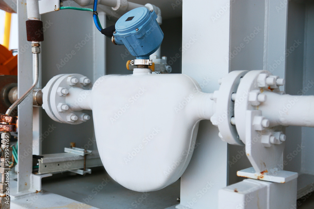 Flow transmitter or Flow transducer equipment function and sent PLC ...