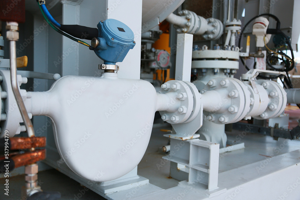 Flow transmitter or Flow transducer equipment function and sent PLC ...