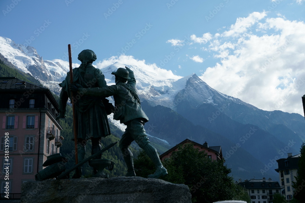 La estatua de saussure chamonix. Suiza Stock Photo | Adobe Stock