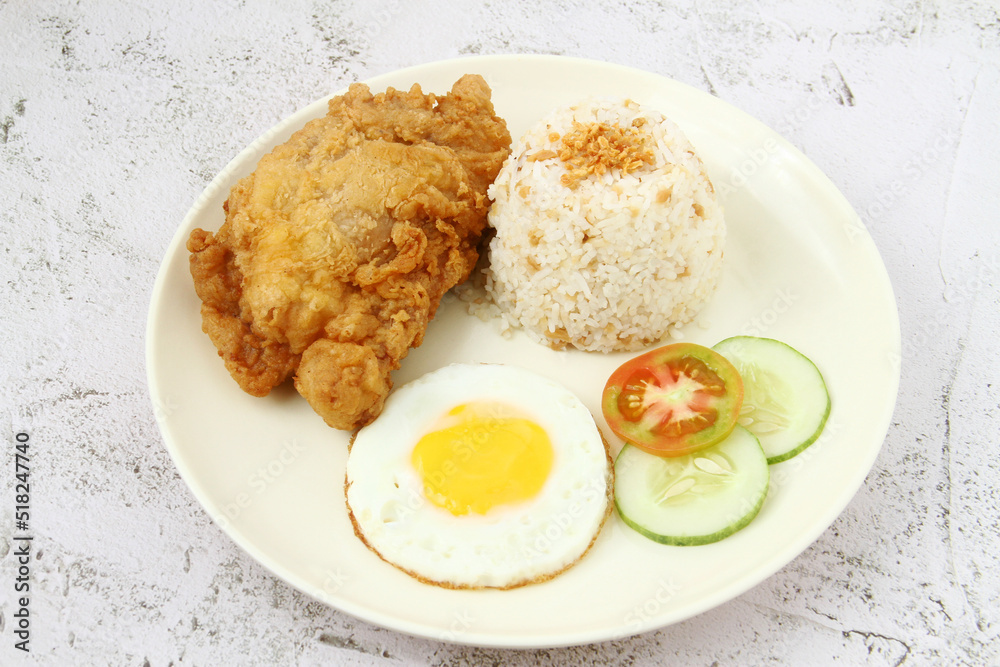 Freshly cooked Filipino food called Chicksilog or fried chicken, egg and fried rice Photos ...