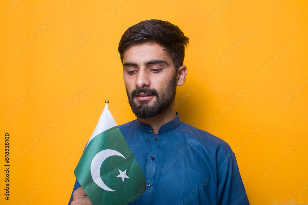 Young boy holding Pakistan flag in hand, Independence day photography ...