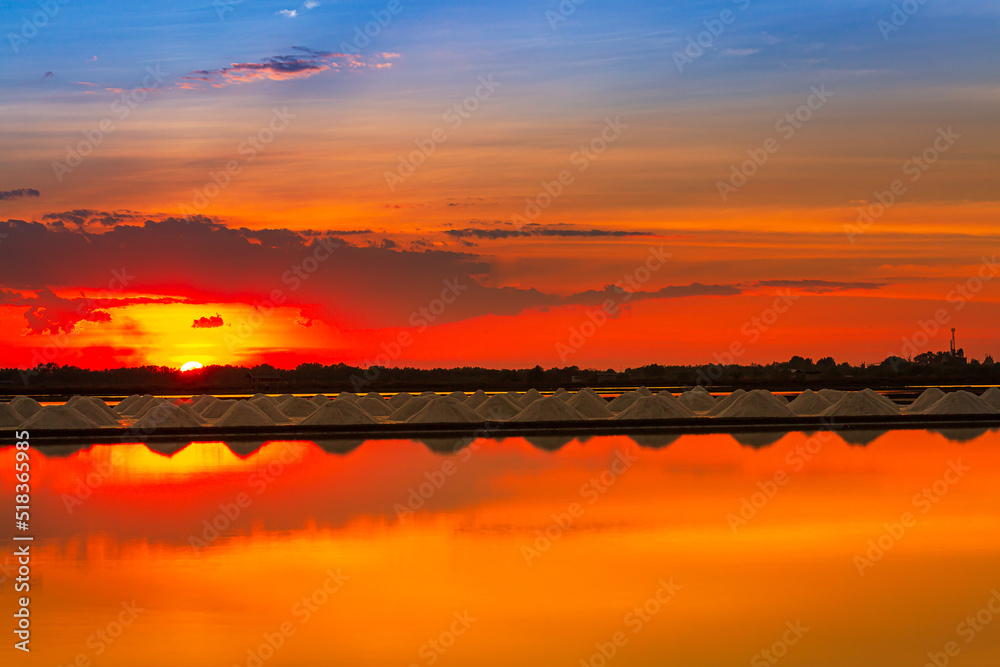 Salt industry,sunset on a pink salt lake,Sunset salt farming (Naklua ...