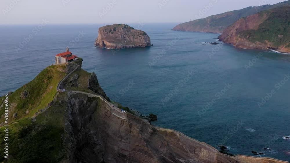 Vidéo Stock Isle of Gaztelugatxe, situated on the coast of Biscay ...