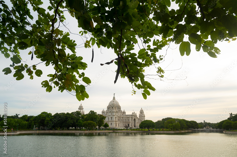 The Victoria Memorial is a large building in Kolkata, West Bengal ...