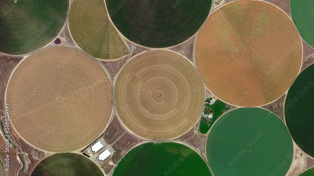 Circular fields, Center pivot irrigation system and food safety ...