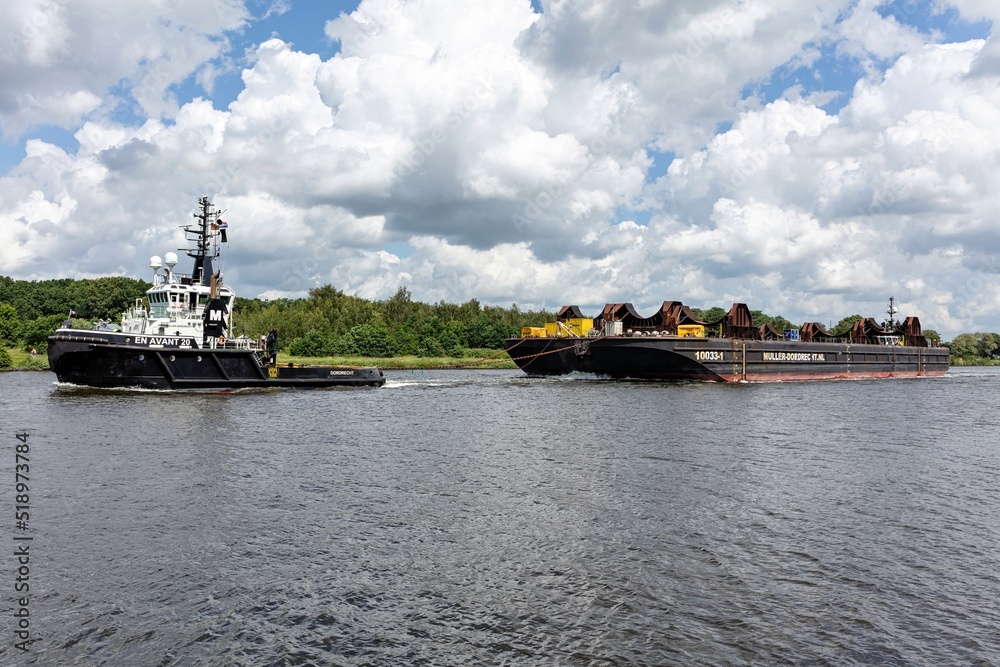 OSTERRÖNFELD, GERMANY - JUNE 12, 2022: Muller Dordrecht tugboat EN ...