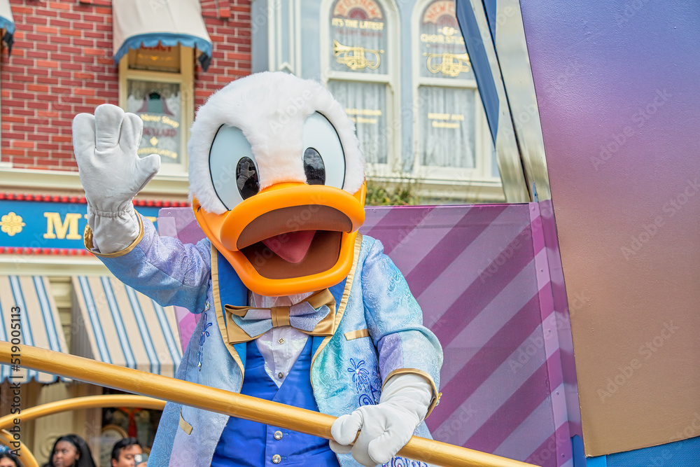 Donald Duck character at DIsney Magic Kingdom Stock Photo | Adobe Stock