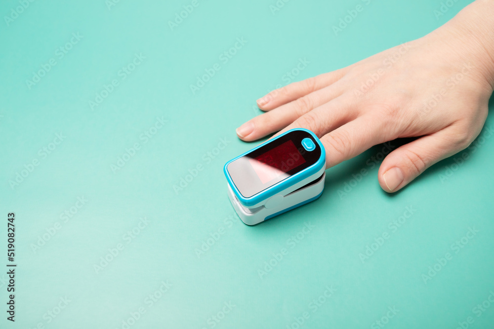 pulse oximeter, measurement oxygenation, blood saturation, level of ...