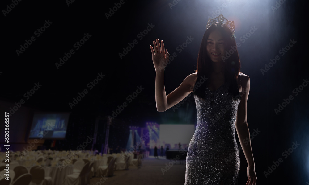 Diamond Silver Crown for Miss Pageant Beauty Contest, winner wave hand ...