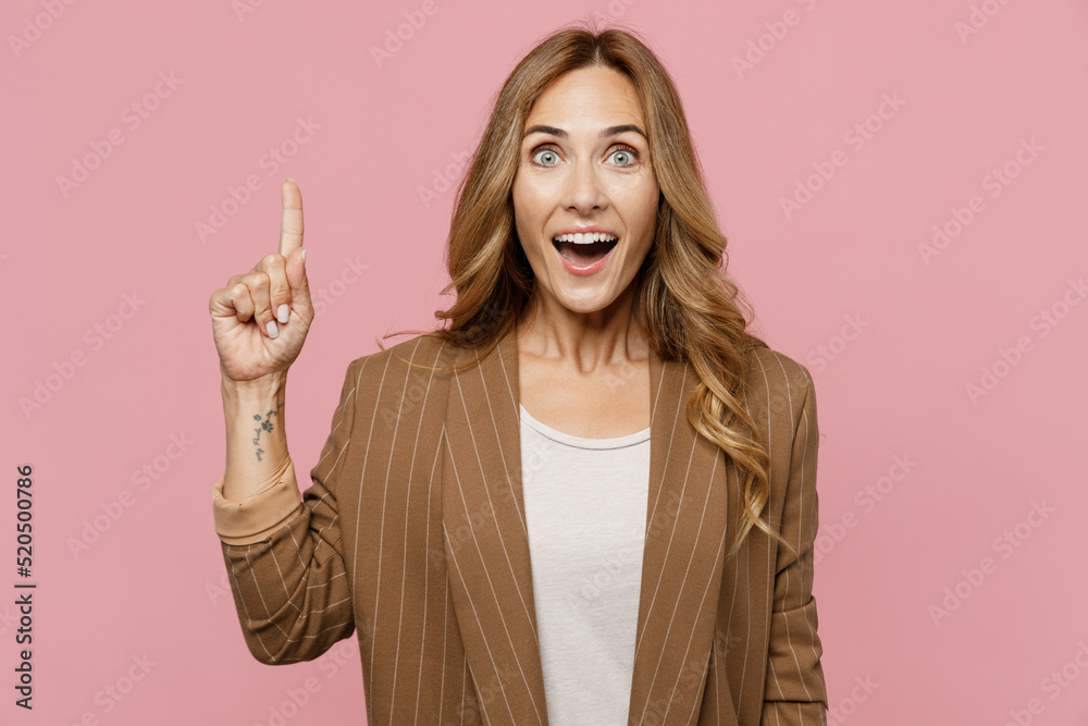 Young insighted smart proactive successful employee business woman 30s ...