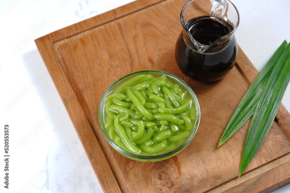 es Cendol or lod chong is a sweet ice dessert made from pandan short ...