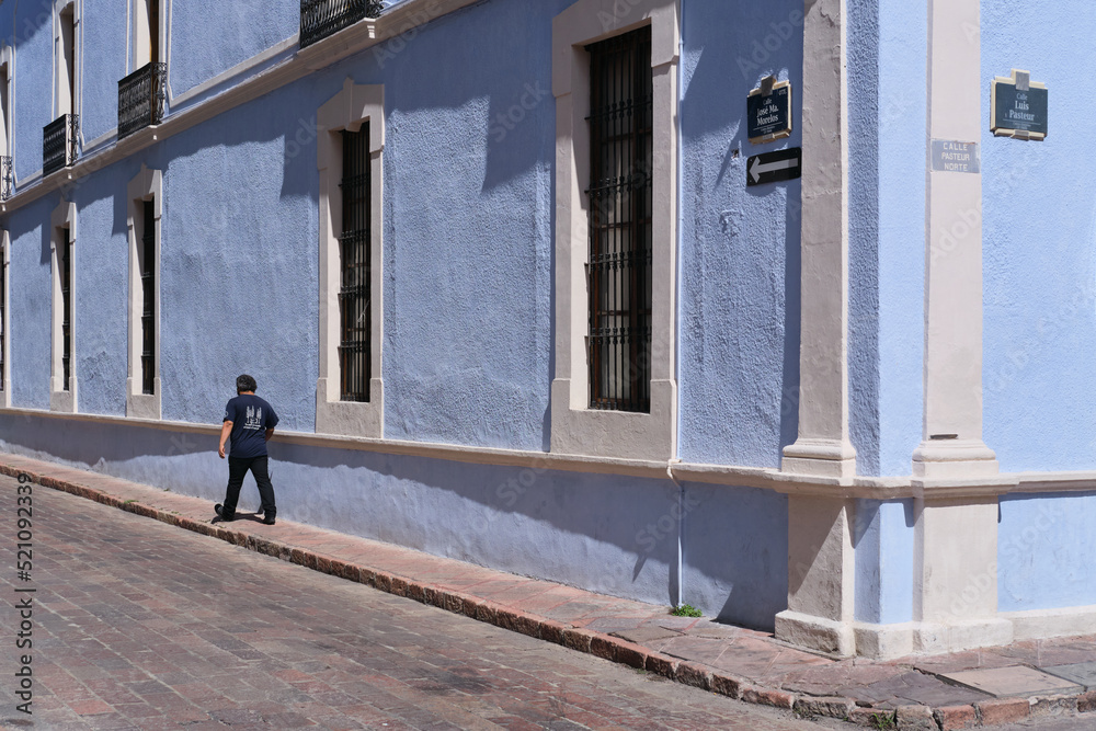 Calles coloniales del centro historico de la ciudad de queretaro Stock ...