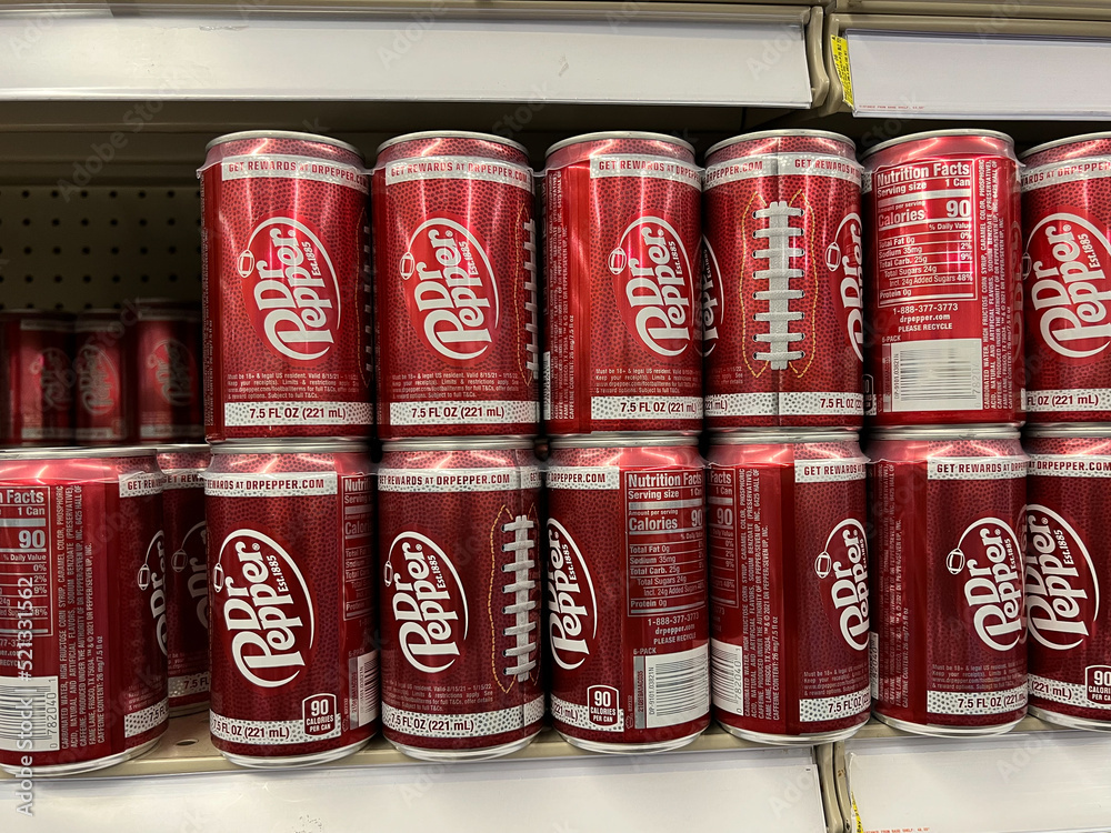 Pearland, Texas, USA - March 11, 2022: Dr Pepper Mini Can 7.5oz NFL ...