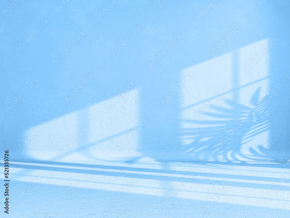 Pared azul con sombra de ventana. Textura celeste. Textura de pared ...