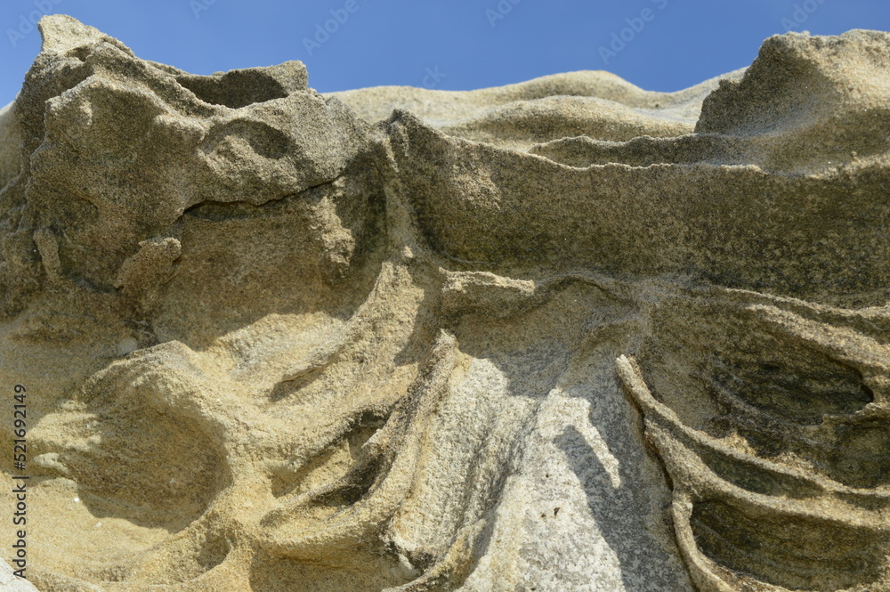 Formations géologiques dans la roche, sous l’effet de l’érosion de la ...