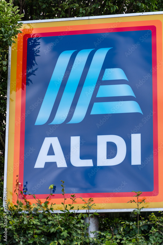 shop or store sign for Aldi supermarket set in a green background Stock ...