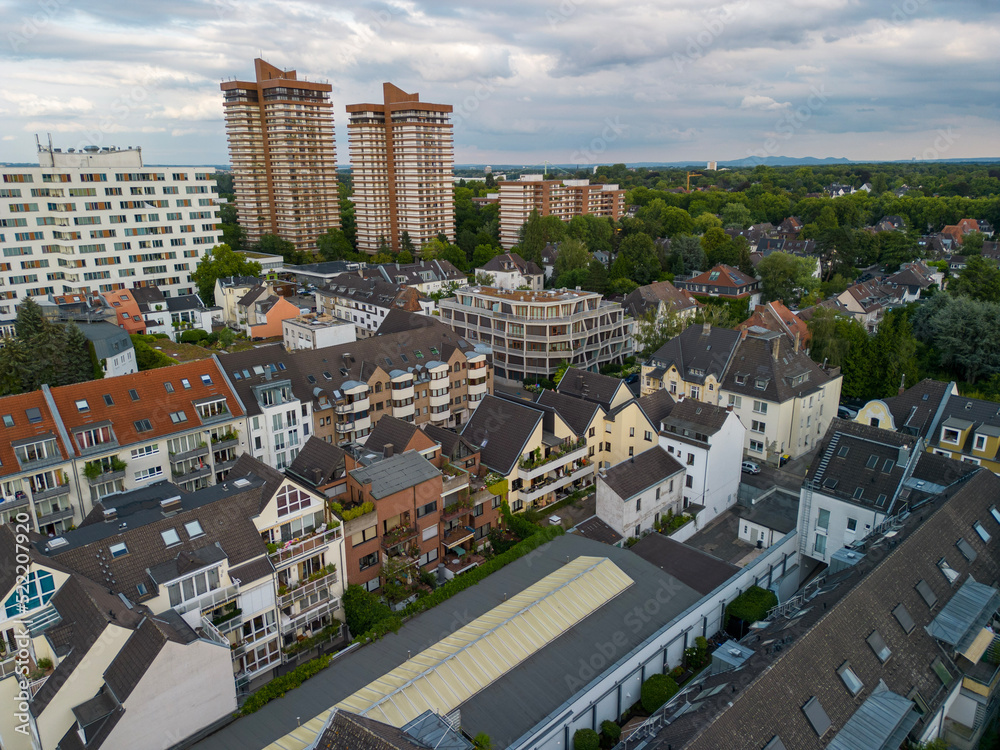 Köln Bayenthal von Oben / Luftaufnahme / Mathiaskirchplatz / Südstadt ...