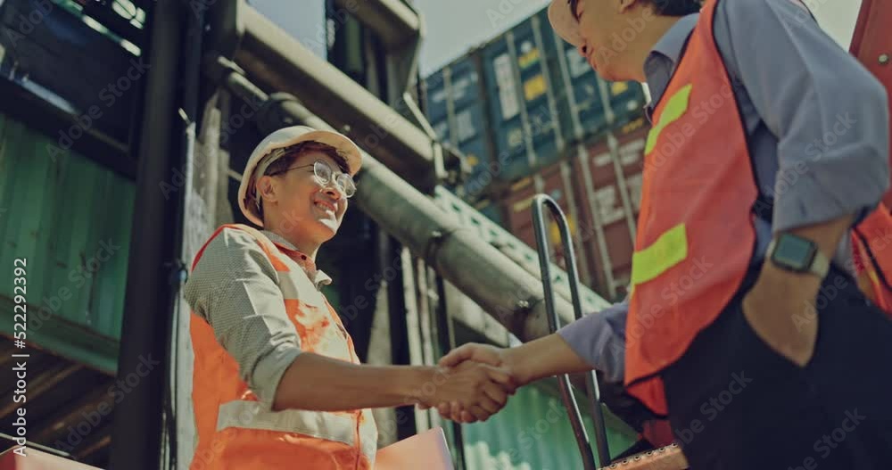 Businessmen and transport worker are Negotiate transportation business ...