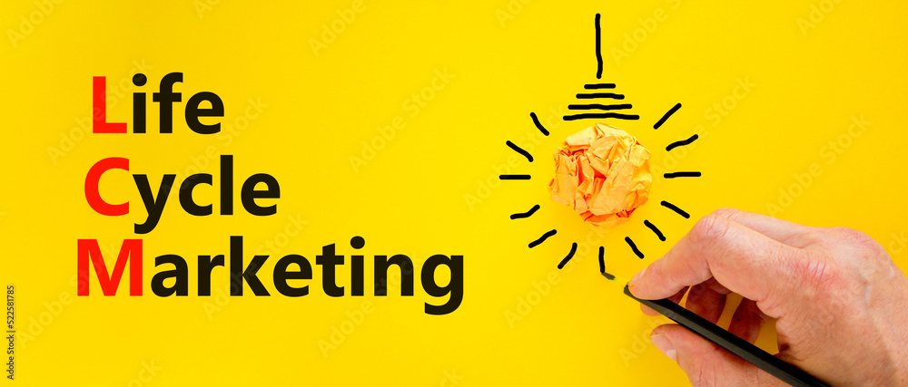 Foto de LCM lifecycle marketing symbol. Concept words LCM lifecycle ...