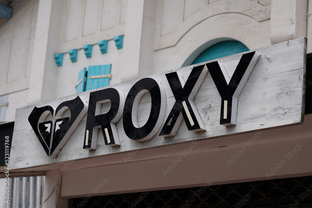 roxy logo text and sign wall surf brand exterior facade shop of ...