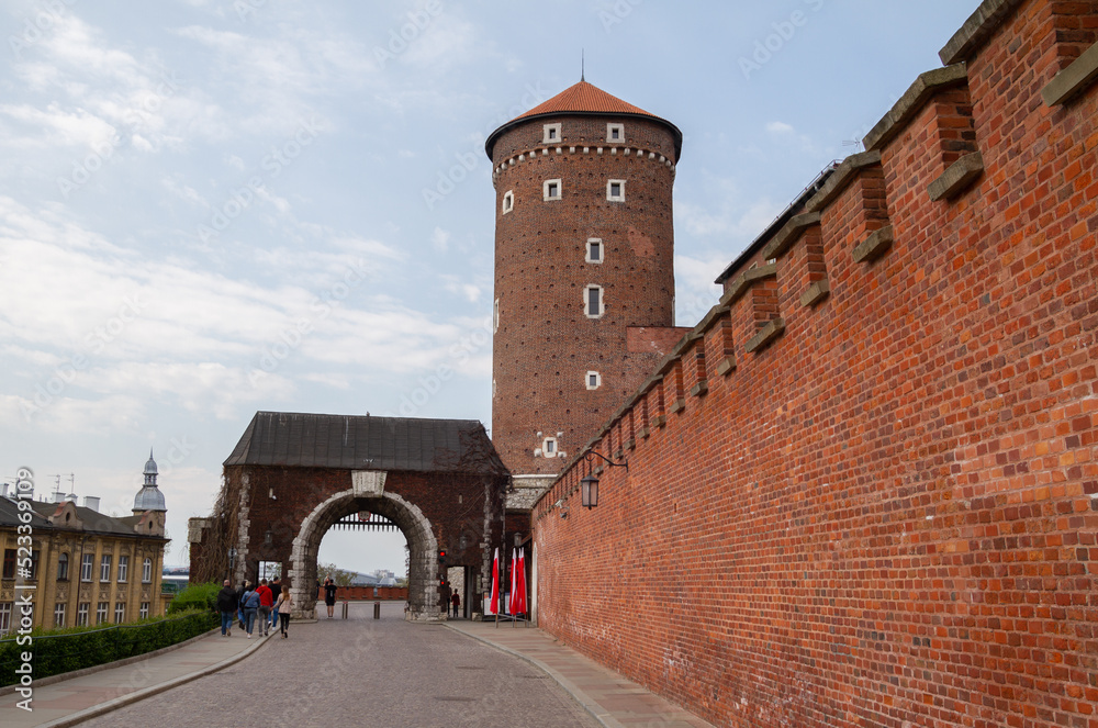 Sandomierz Tower (Baszta Sandomierska na Wawelu) and Bernardine Gate ...