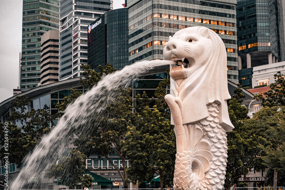 SINGAPORE - JULY 30, 2022 :The Merlion fountain at Marina Bay. The ...