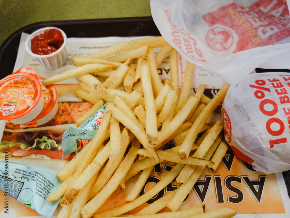 Stockfoto Portsmouth, NH, USA 09 27 2012: Freshly made french fries ...