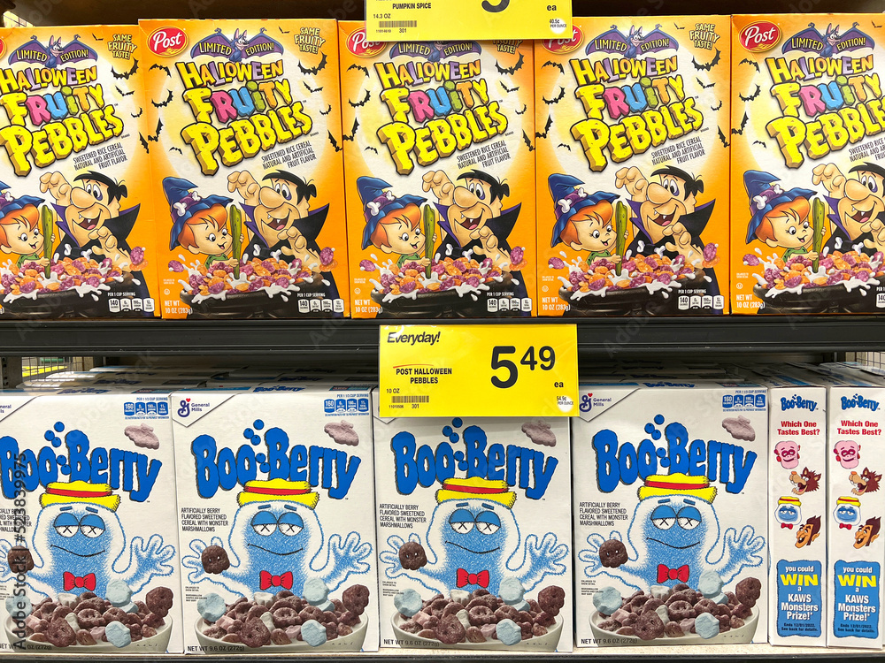 Alameda, CA - August 5, 2022: Grocery store shelf with General Mills ...