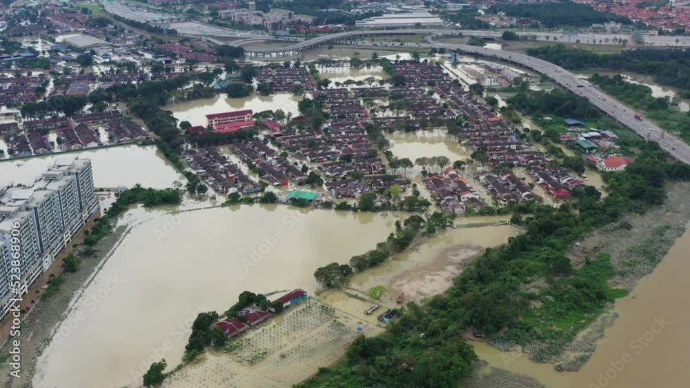 Aerial view of the north Selangor flood following heavy rainfall. Taman ...