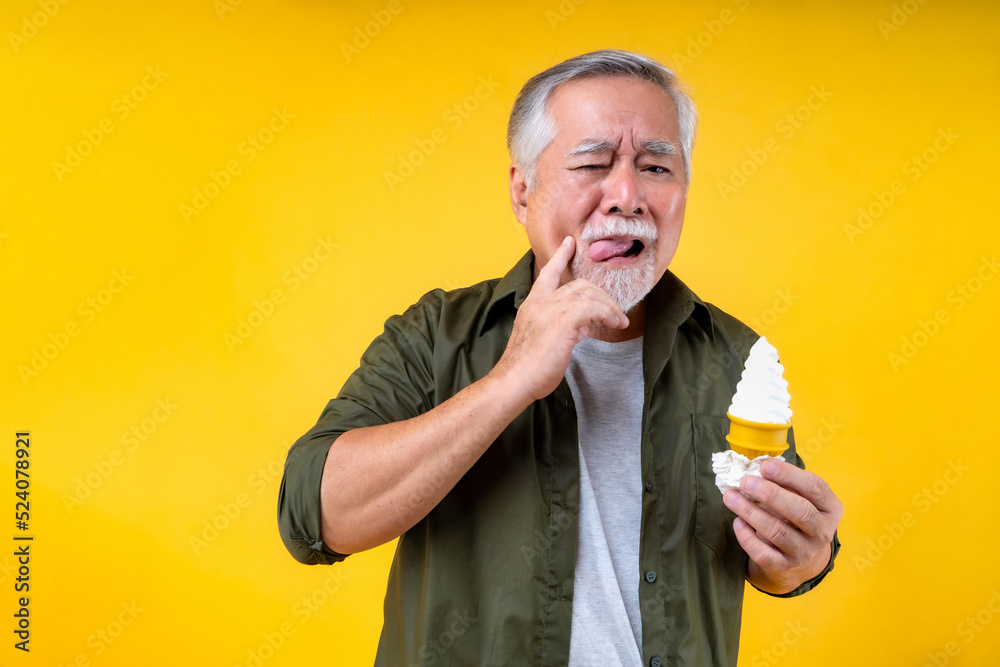 elderly men holding ice-cream, old man problem with Teeth, Desserts for ...