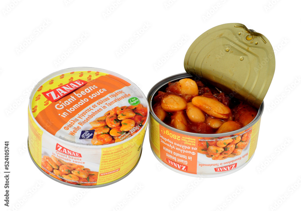 Zanae giant butter beans in tomato sauce in a 280g can Stock Photo ...