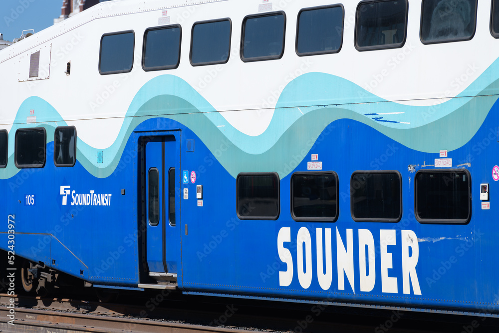 Foto de Seattle - August 14, 2022; Closeup of Sound Transit Sounder ...
