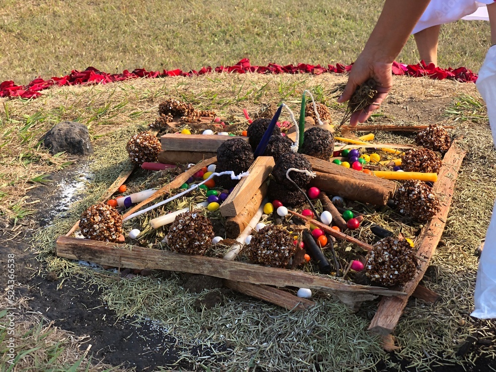 Plakát Ritual de pueblos originarios con semillas – Obraz na Zeď ...