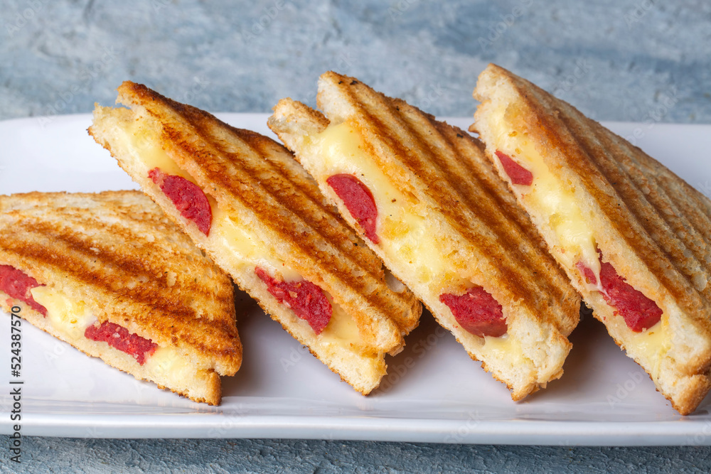 Turkish toast, mixed toast with cheddar cheese, sausage and ham, with ...